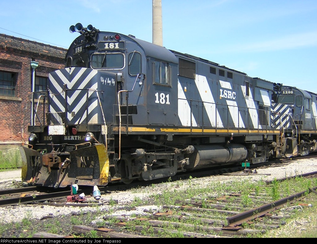 LSRC 181, 1280 wait for there next moves in Saginaw Michigan